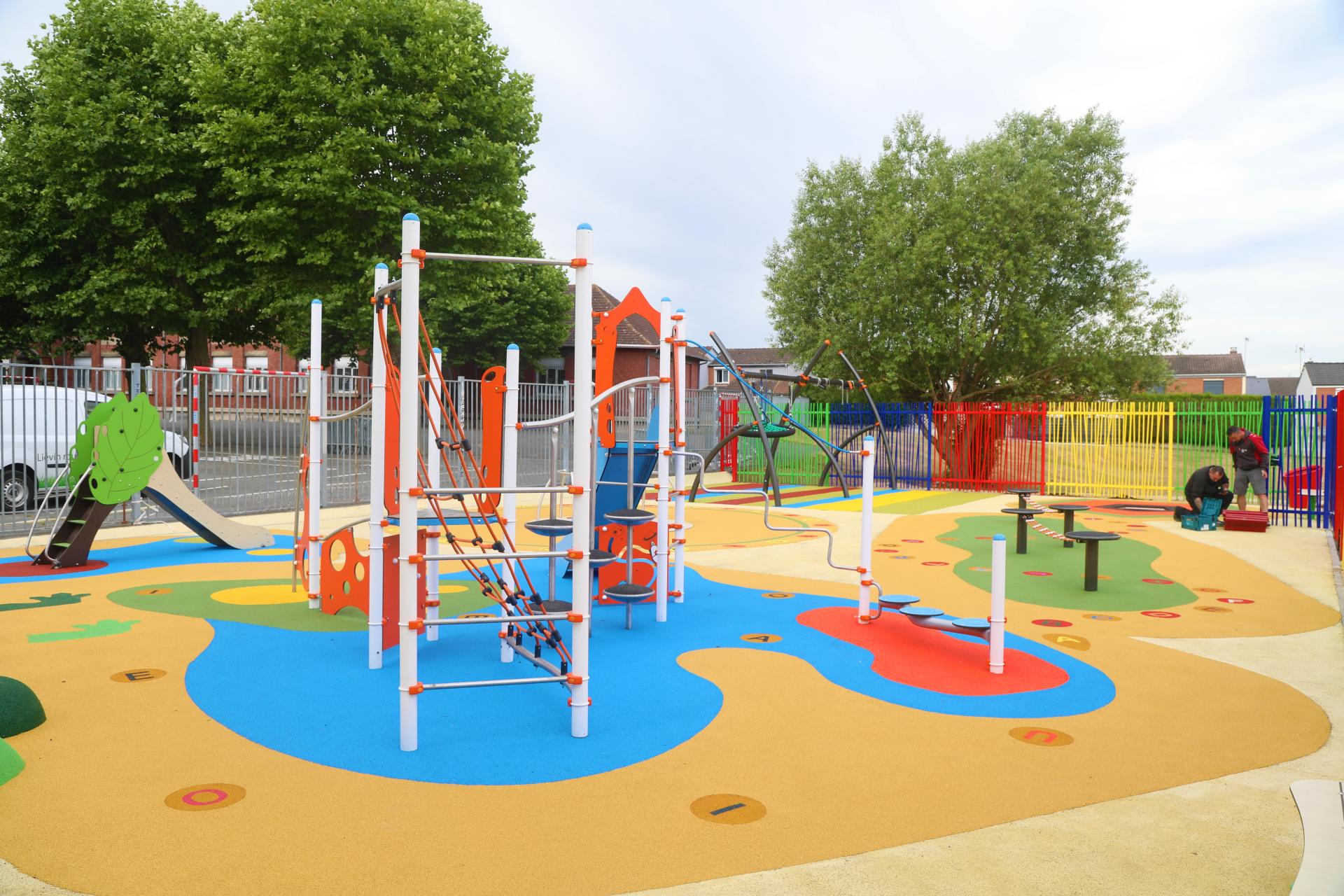 Une nouvelle aire de jeux voit le jour | Ville de Liévin